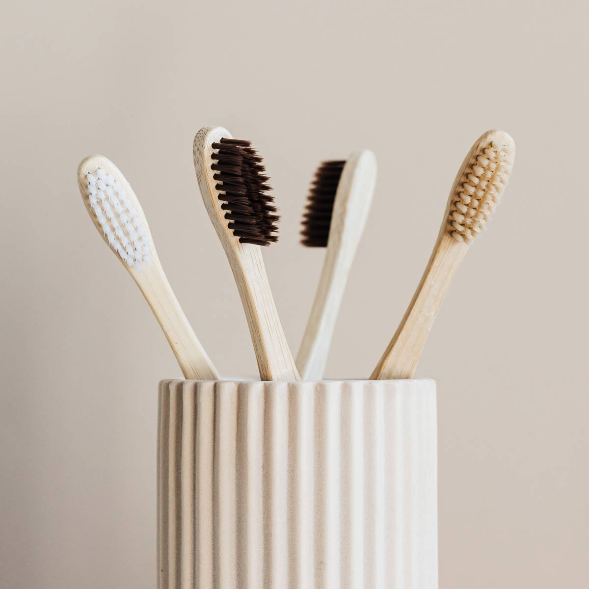 Bamboo toothbrush - masterguitar.com.br